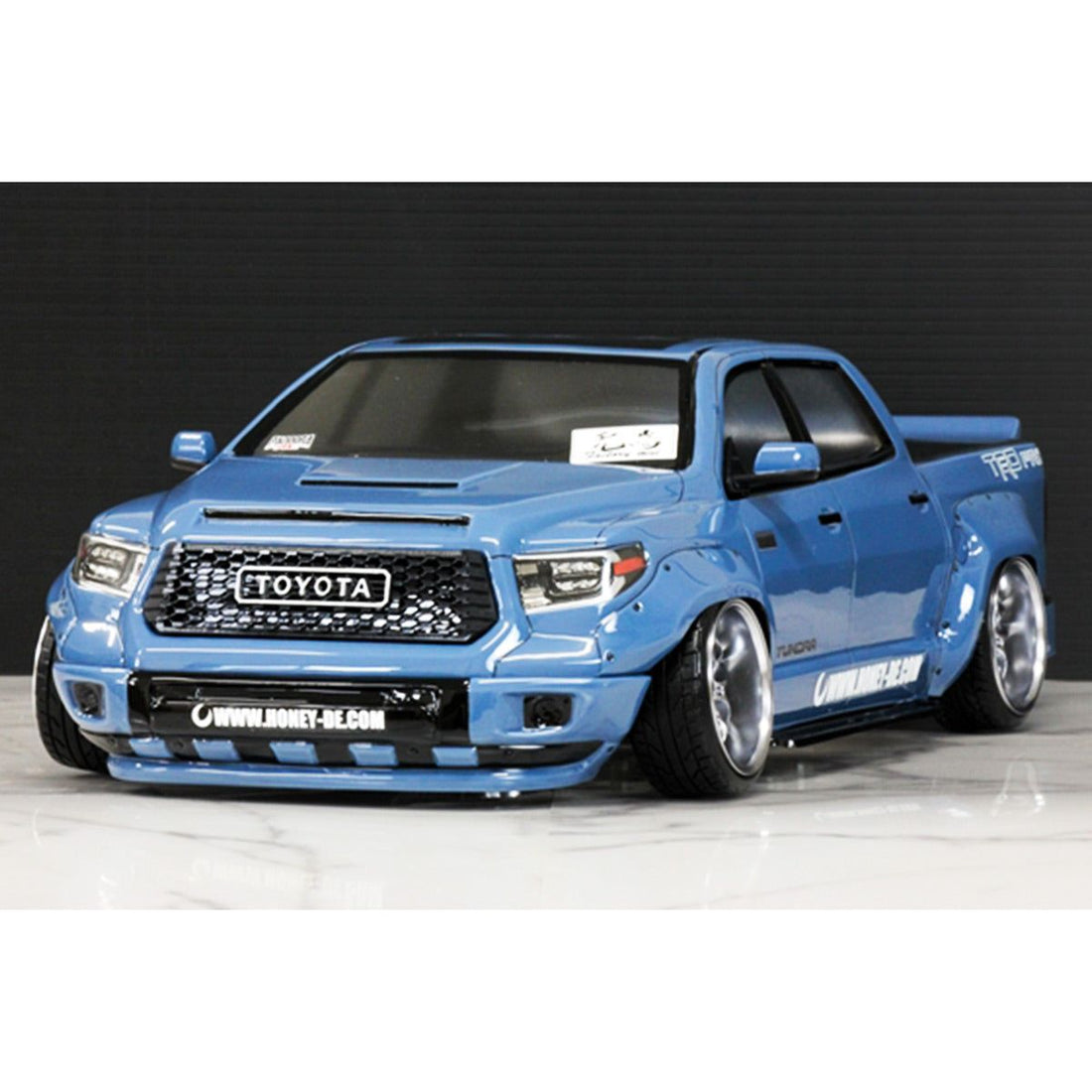 Toyota TUNDRA (honey-D Official) Body Set – OZRC